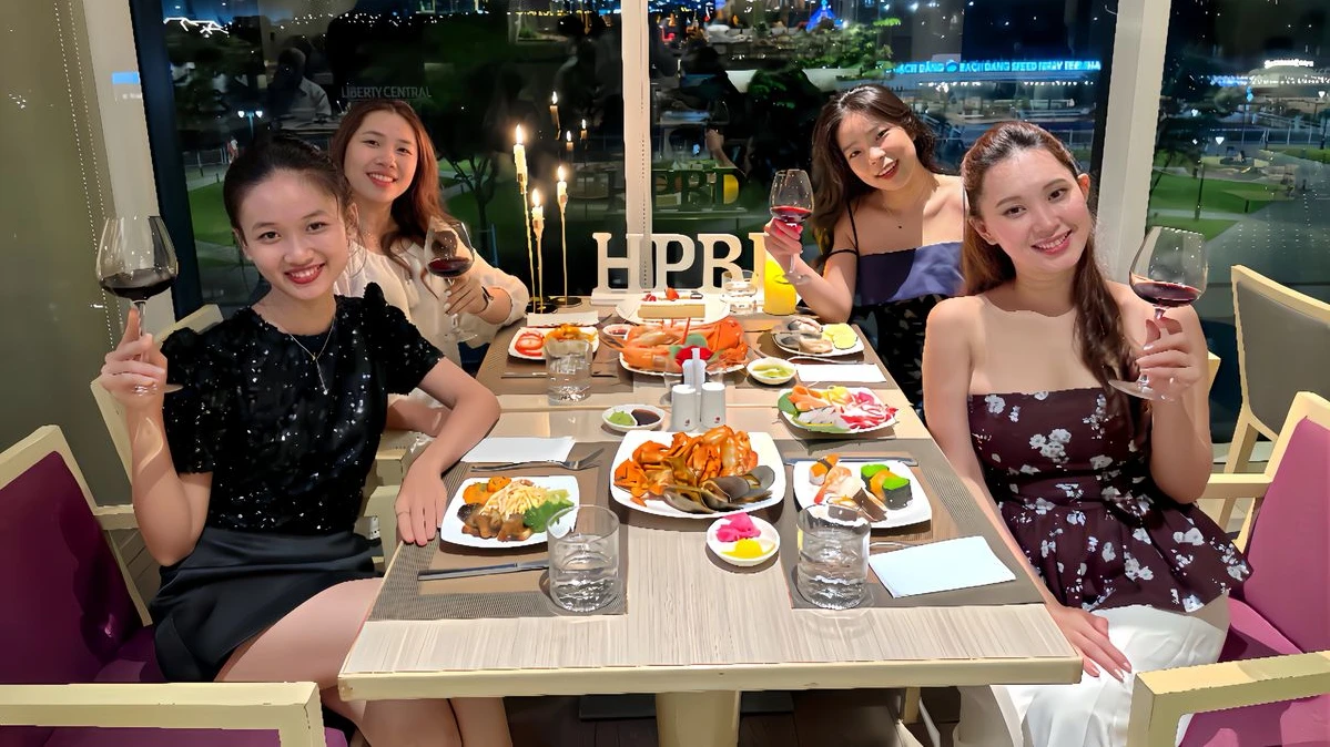 Liberty Central Saigon: Nơi lý tưởng để thưởng thức buffet hải sản ...