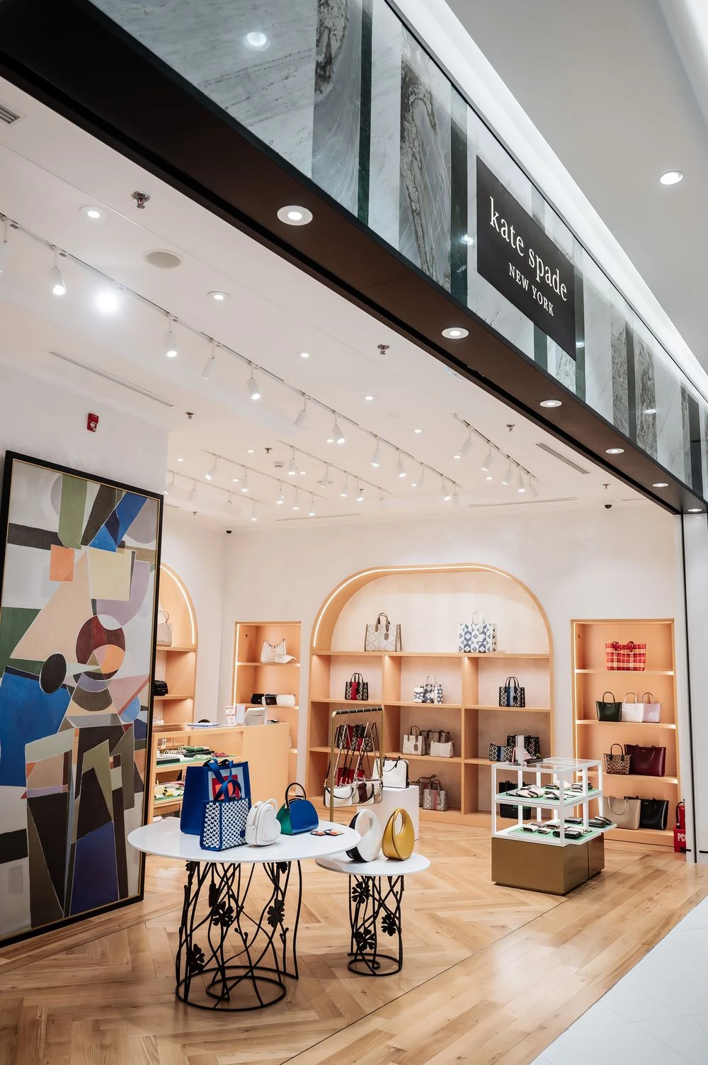 Kate Spade New York chính thức khai trương cửa hàng đầu tiên tại Hà Nội ...